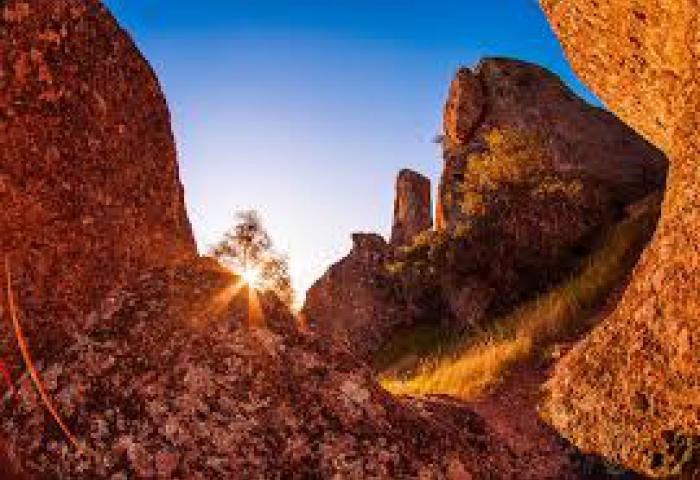 One reported injury in fire at Pinnacles National Park | BenitoLink