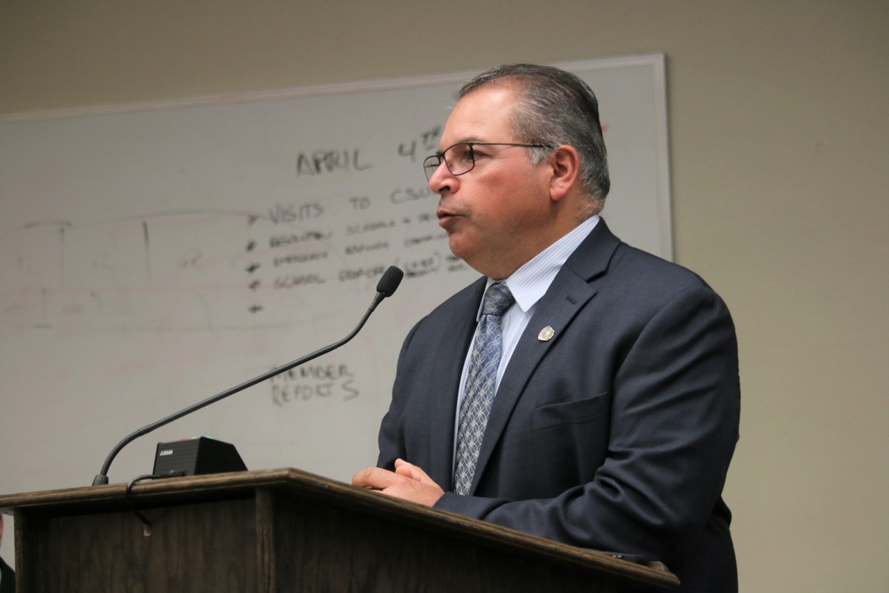Hollister council approves digital radio repeaters for police ...