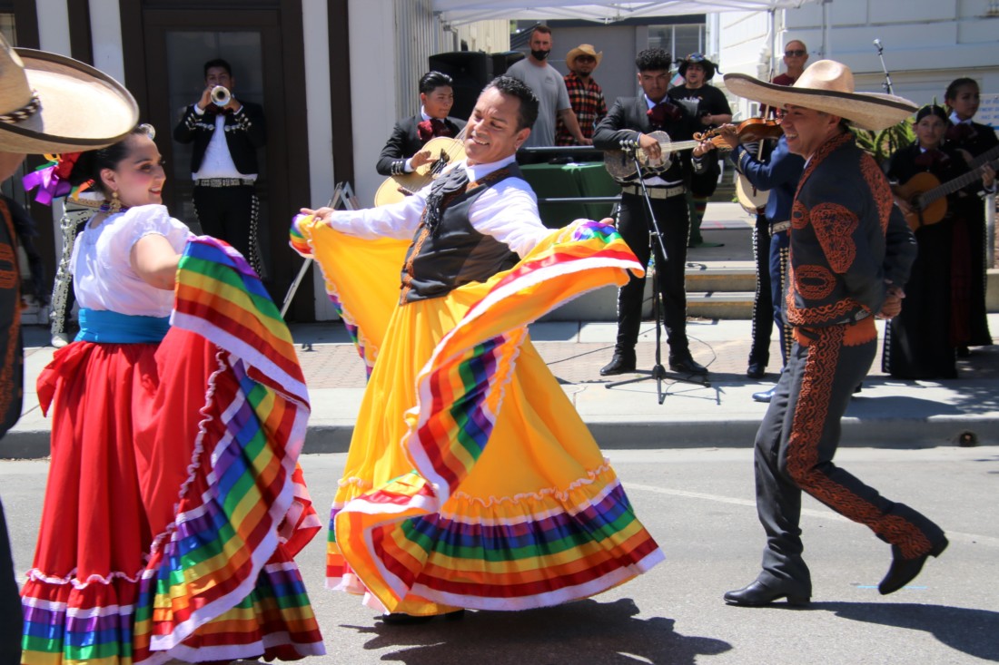 LGBTQ community celebrated in downtown Hollister | BenitoLink