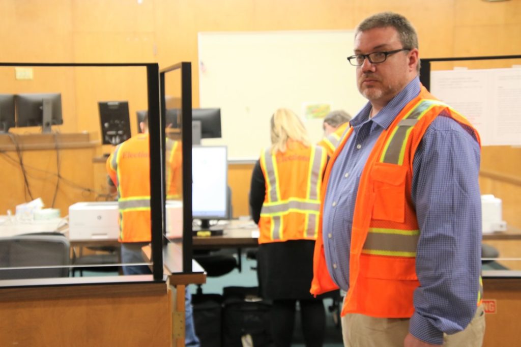 County election office holds public demonstration of voting system ...