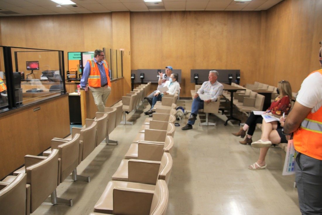 County election office holds public demonstration of voting system ...