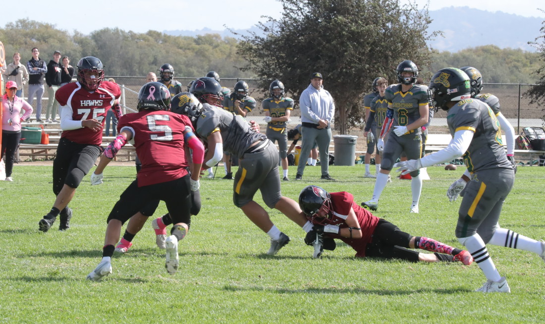 Anzar Football. Photo by Robert Eliason.