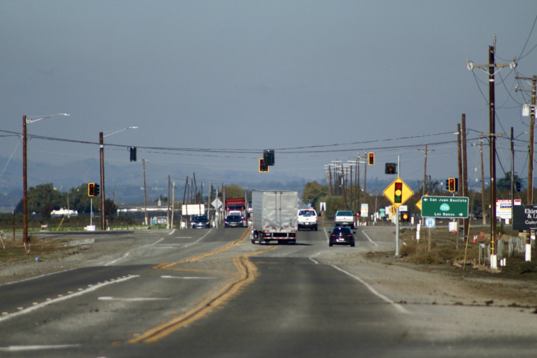 Caltrans installs left-hand turn signal at Hwy 25/ 156 intersection ...